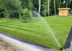 Inzaaien, grasmatten en besproeiing - MW-tuinwerken